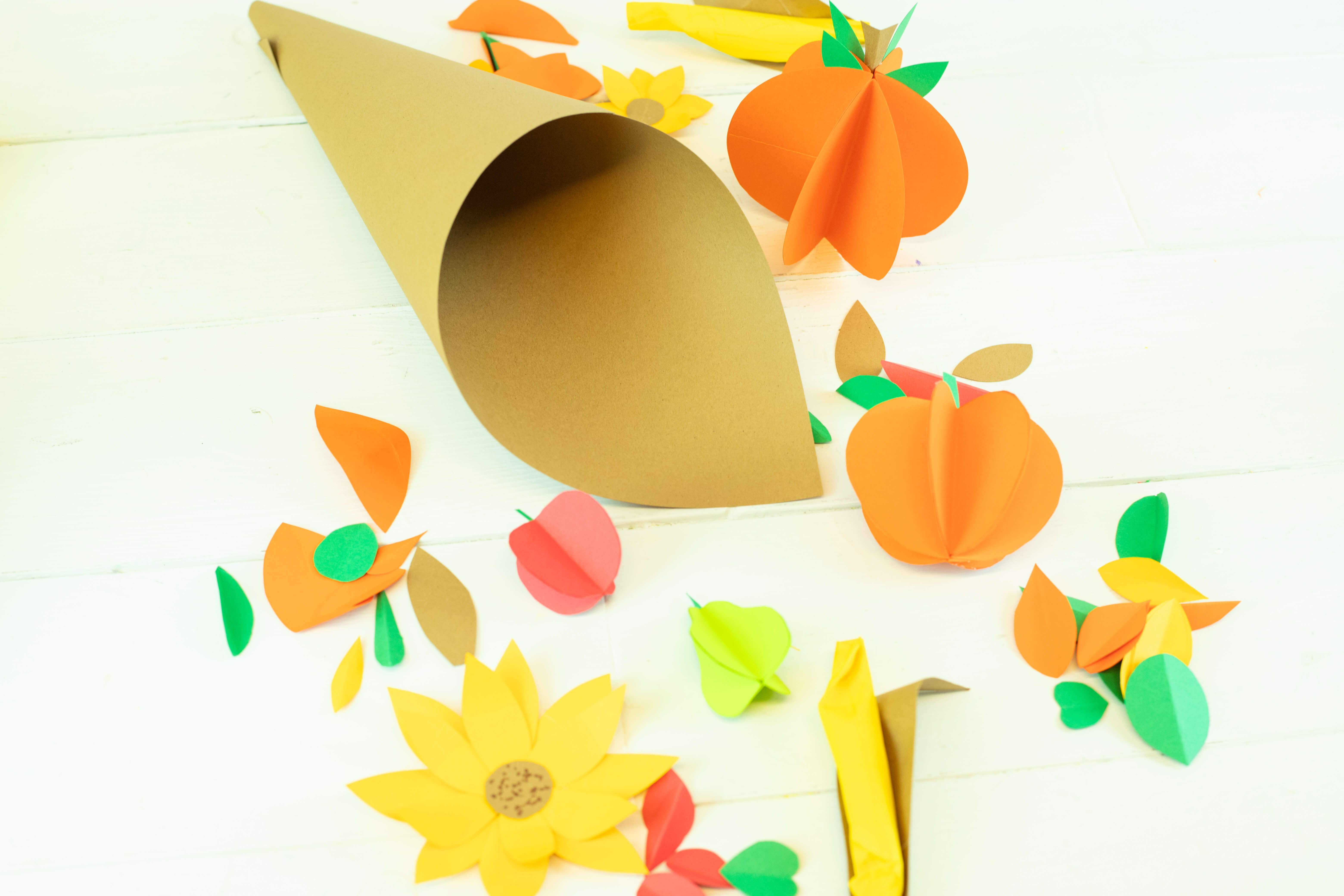 Cornucopia Centerpiece | Colorize Your Life | ASTROBRIGHTS