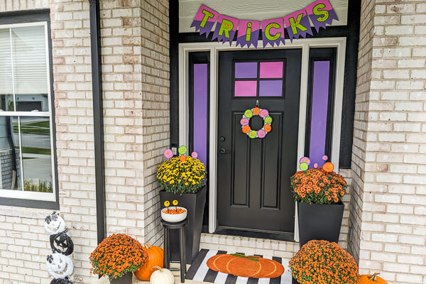 Mischievous Monsters DIY Halloween Decorations | Colorize Your Life ...