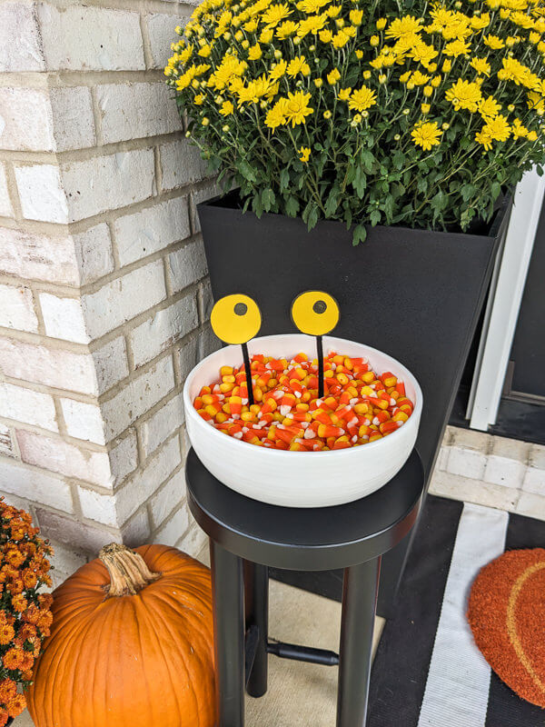 Mischievous Monsters DIY Halloween Decorations | Colorize Your Life ...